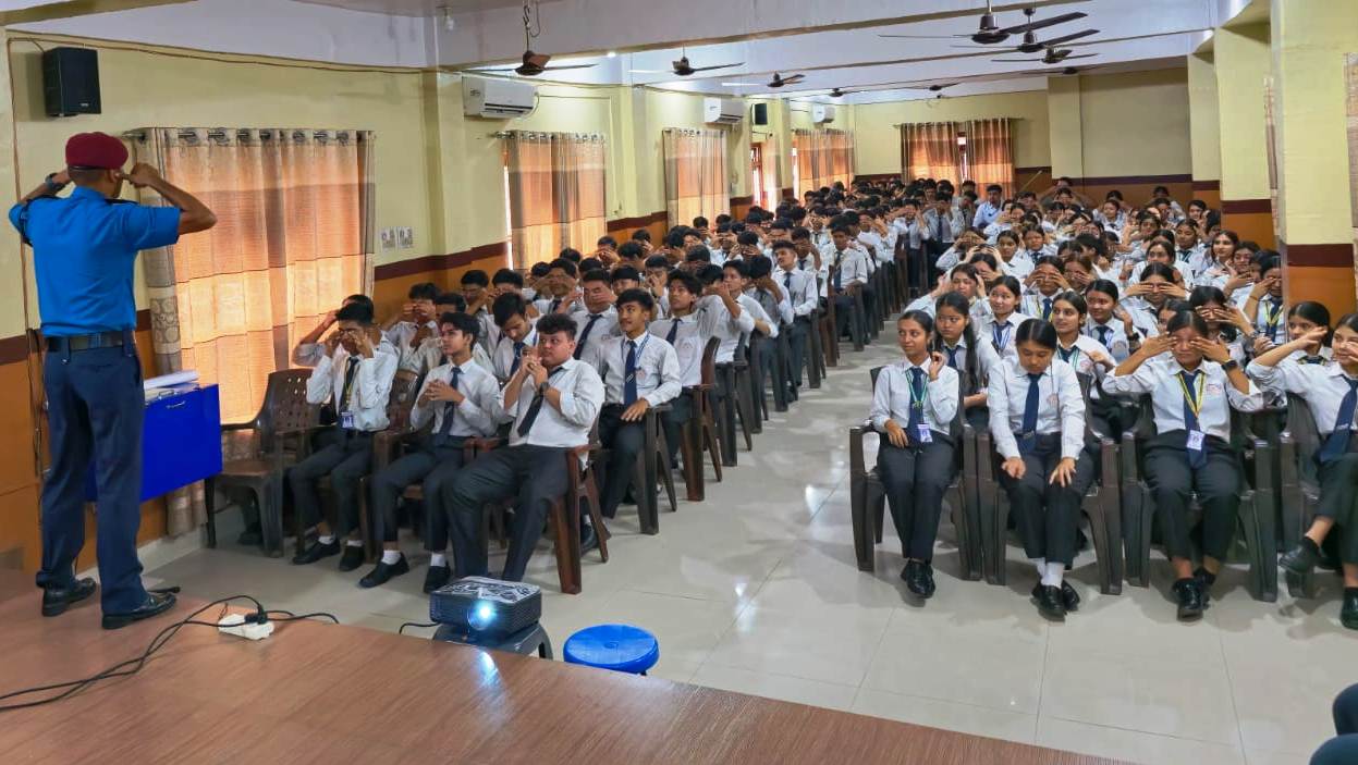 एभरेष्टमा लागुऔषध र ट्राफिक नियम बारे सचेतना कार्यक्रम - बुटवल डायरी ...